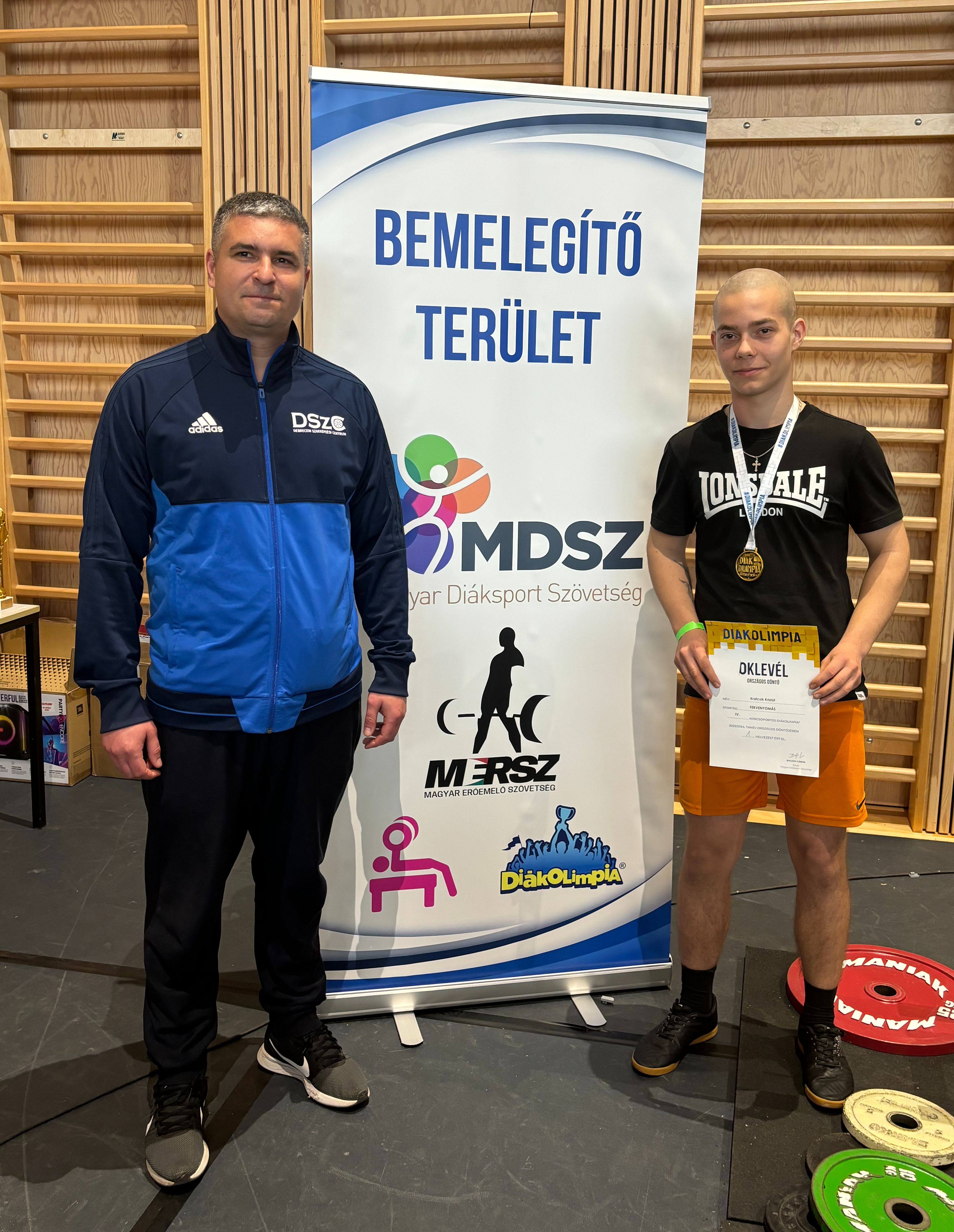 1. helyezés a Diákolimpia fekvenyomó bajnokságon | Hírek | Debreceni ...